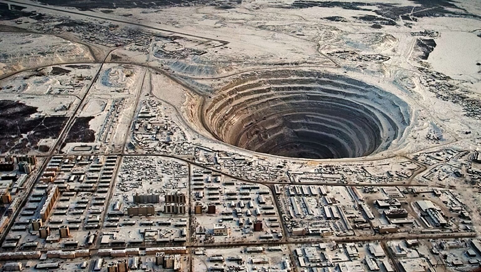 En Russie, la mine de diamants désaffectée de Mirny