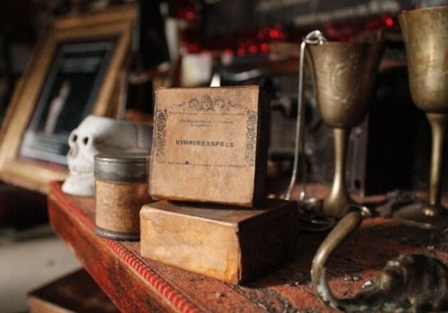 L'étrange musée des Vampires et des Monstres de l’Imaginaire à Paris
