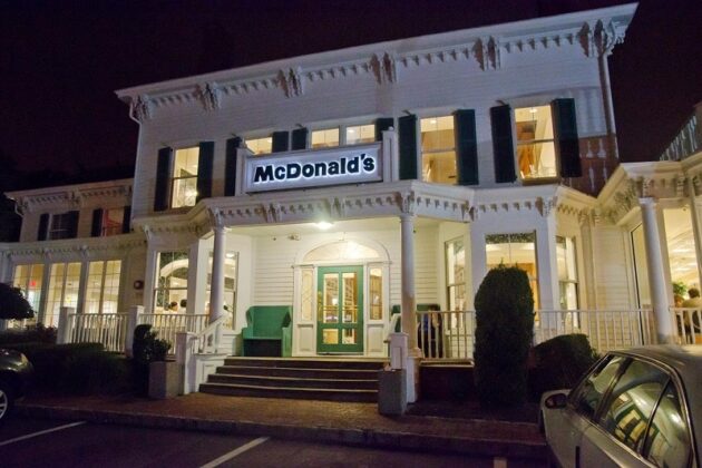 Les 10 restaurants McDonald's les plus insolites au monde