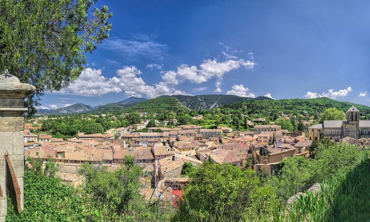Dans quel village loger pour monter le Mont Ventoux