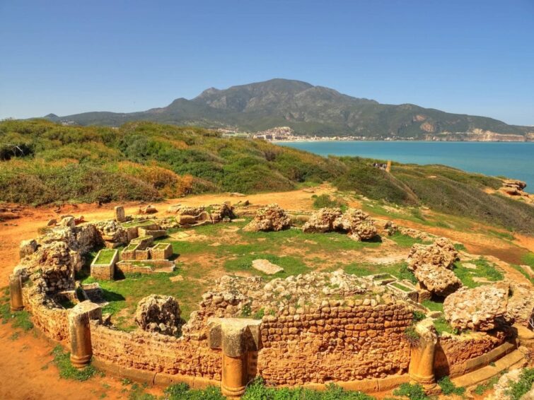 Ruines romaines de Tipaza : à la découverte des décors pittoresques algériens