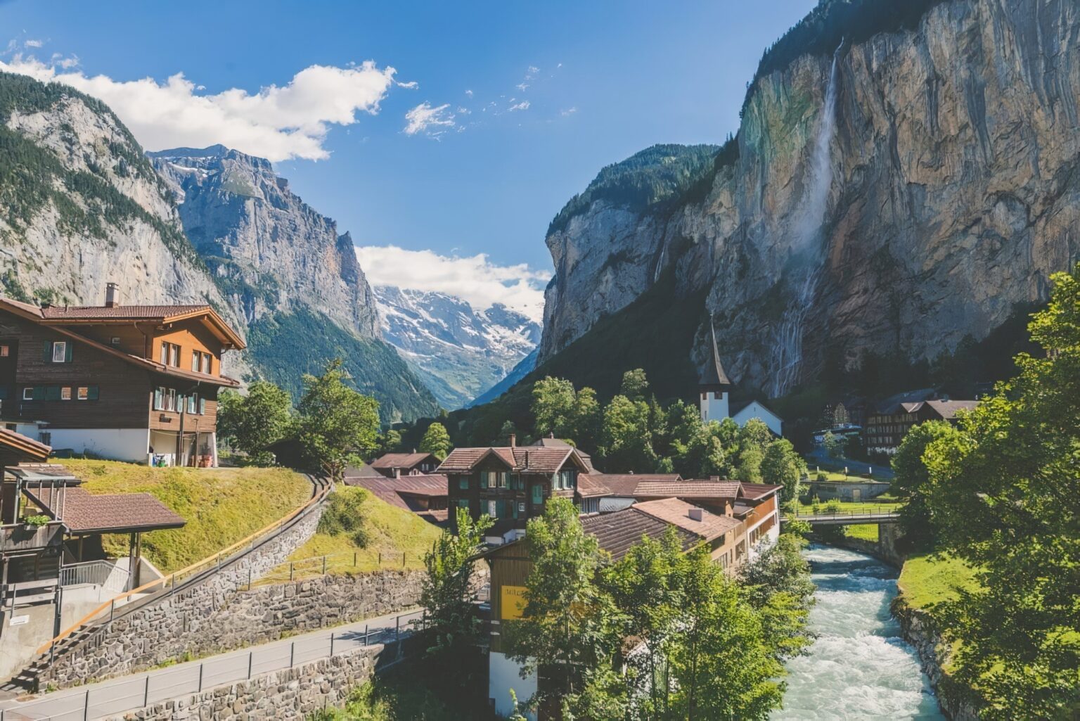La Suisse en Camping-Car : conseils, aires, itinéraires