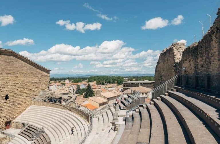 Dans quel quartier loger à Orange