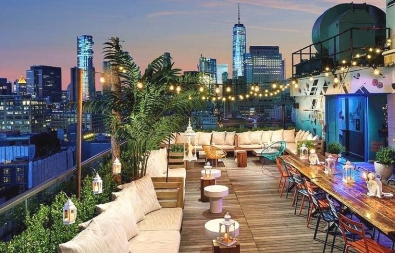 Les 18 meilleurs rooftops où boire un verre à New York