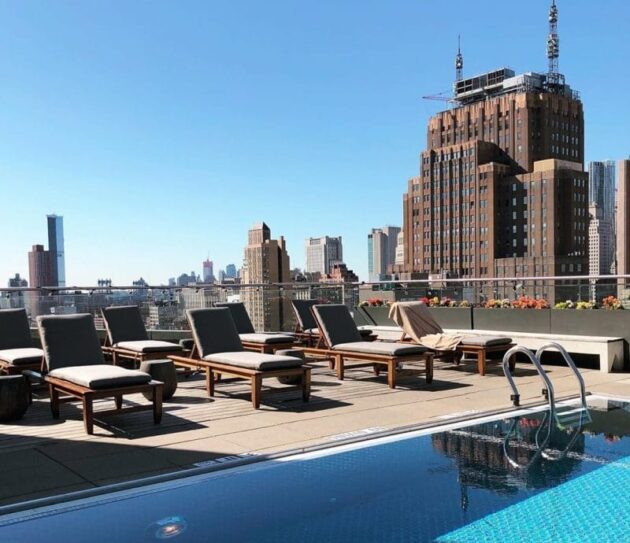 Les 18 meilleurs rooftops où boire un verre à New York