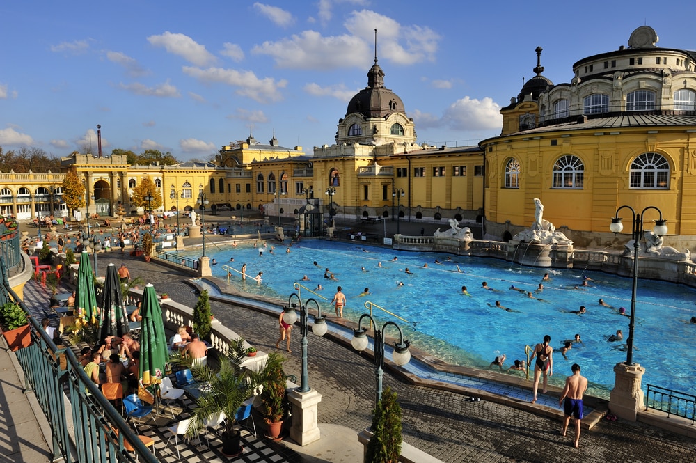 Bains de Budapest : les plus beaux bains thermaux à visiter