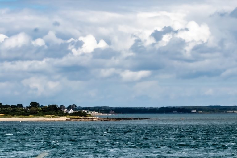 Les 36 meilleurs spots de surf de Bretagne
