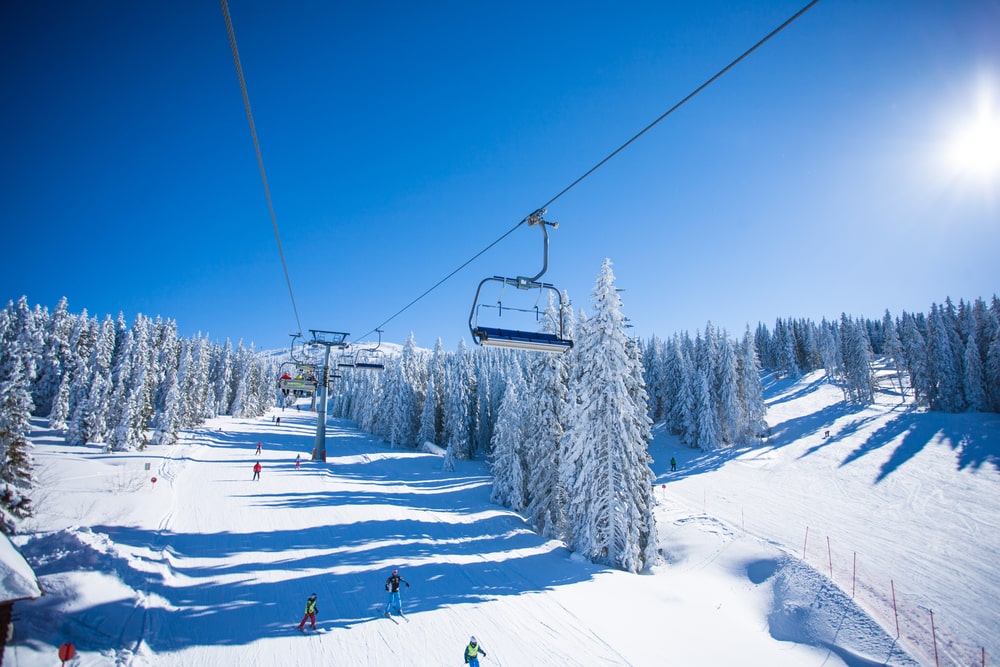 13 stations de ski proches de Paris