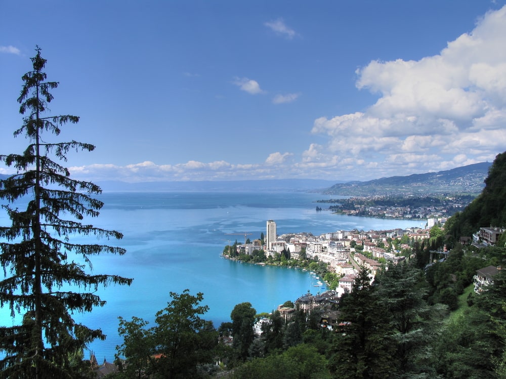 Le Lac Léman en camping-car : location, conseils, aires, itinéraires
