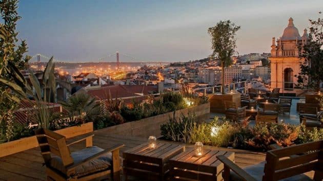 Les 11 meilleurs rooftops où boire un verre à Lisbonne