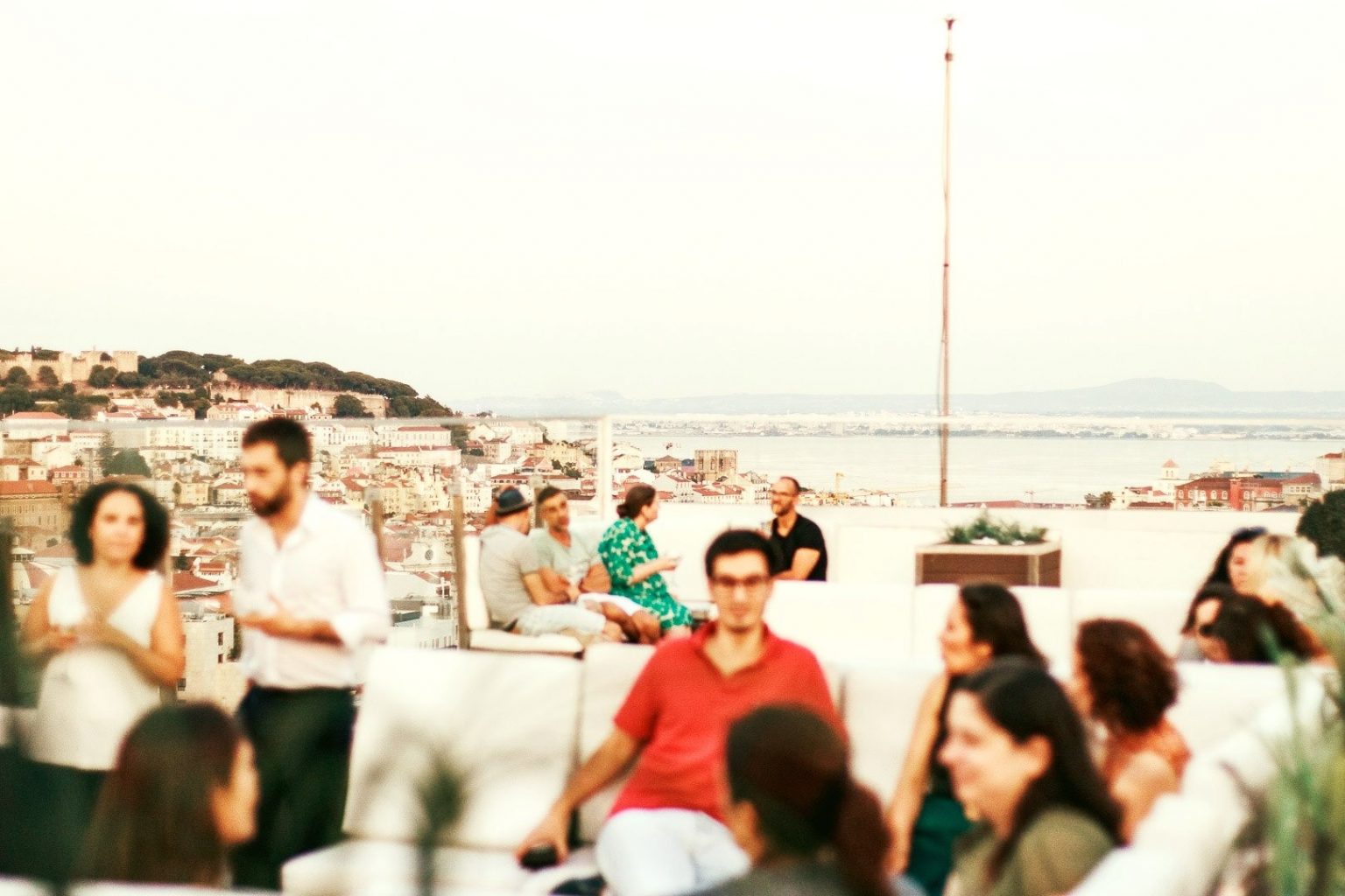 Les 11 meilleurs rooftops où boire un verre à Lisbonne