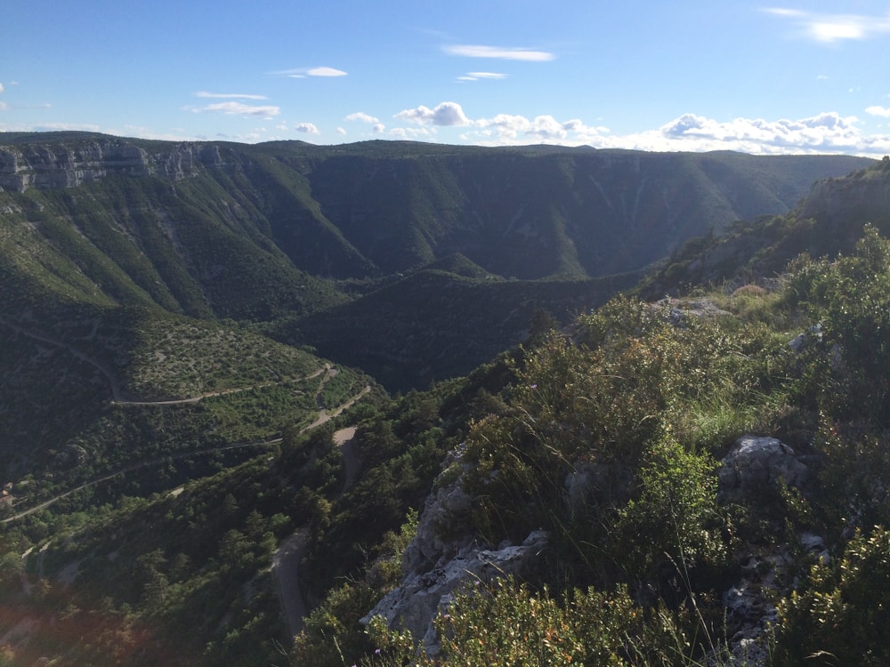 Le Larzac en Camping-Car : location, conseils, aires, itinéraires