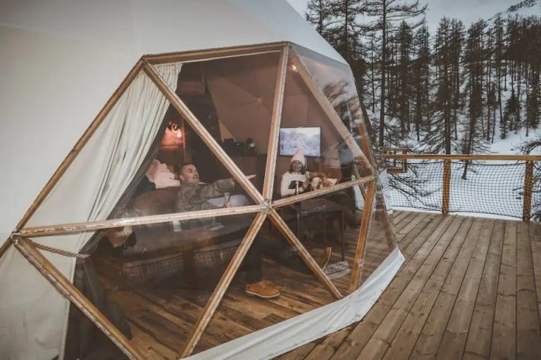 10 dômes où dormir sous un ciel étoilé