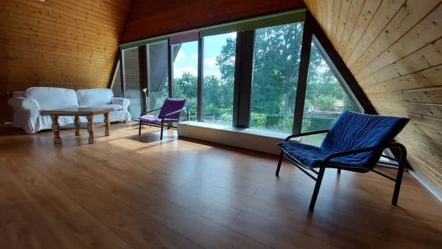 11 chalets triangulaires pour s’immerger en pleine nature