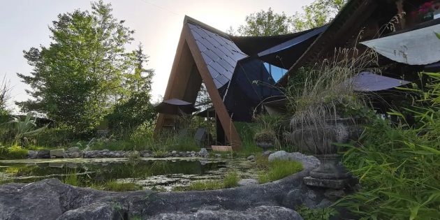 11 chalets triangulaires pour s’immerger en pleine nature