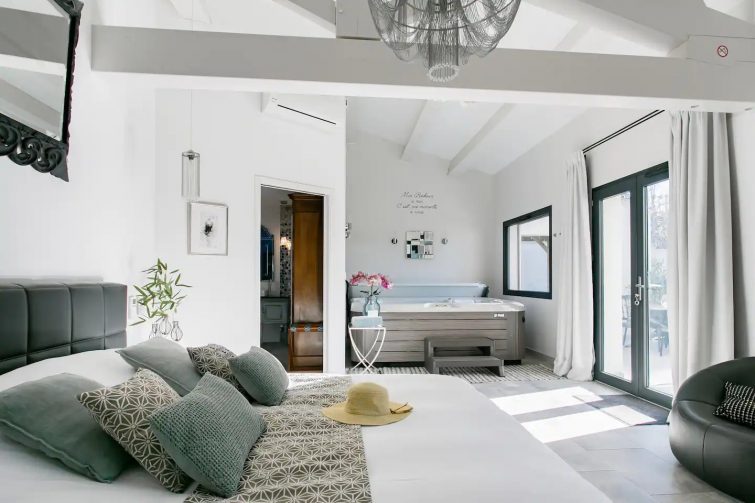 9 Airbnb avec Jacuzzi en pleine nature en France