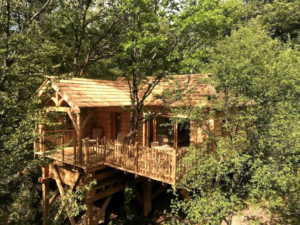 Les 4 meilleures cabanes dans les arbres en Franche-Comté