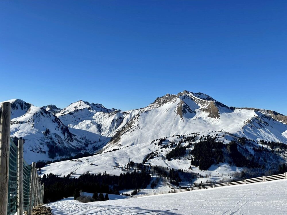 Les 4 meilleures randonnées en raquettes à La Clusaz