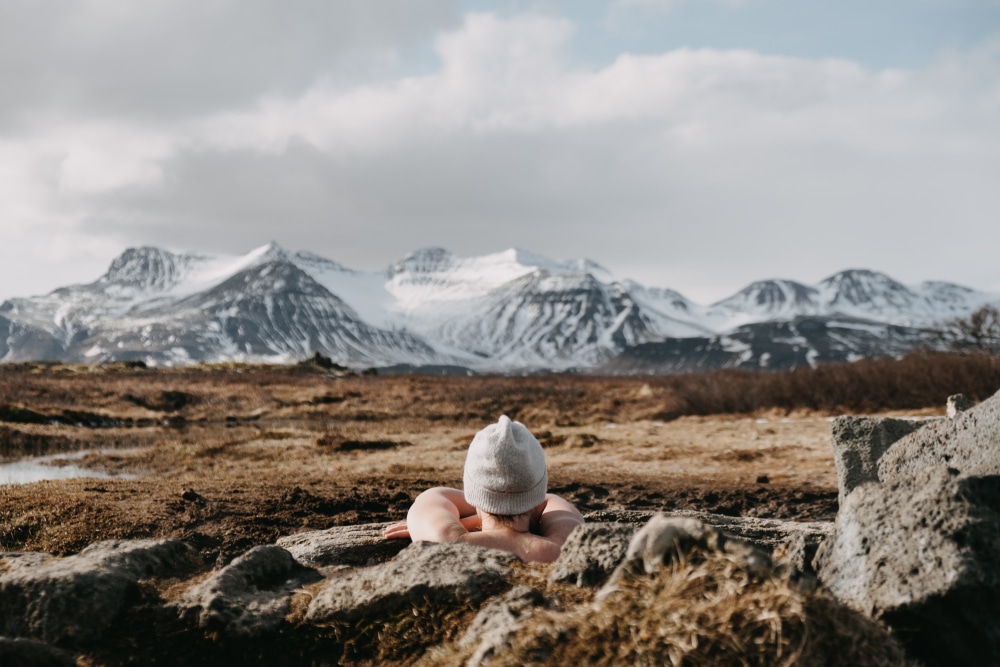 9 sources d'eau chaude en Islande pour se sentir seul au monde