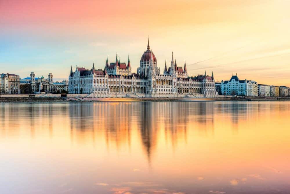 Buda et Pest : les deux visages de Budapest le long du Danube
