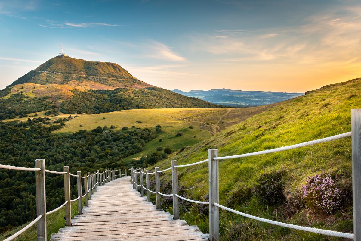 Les 10 volcans incontournables à voir en Auvergne