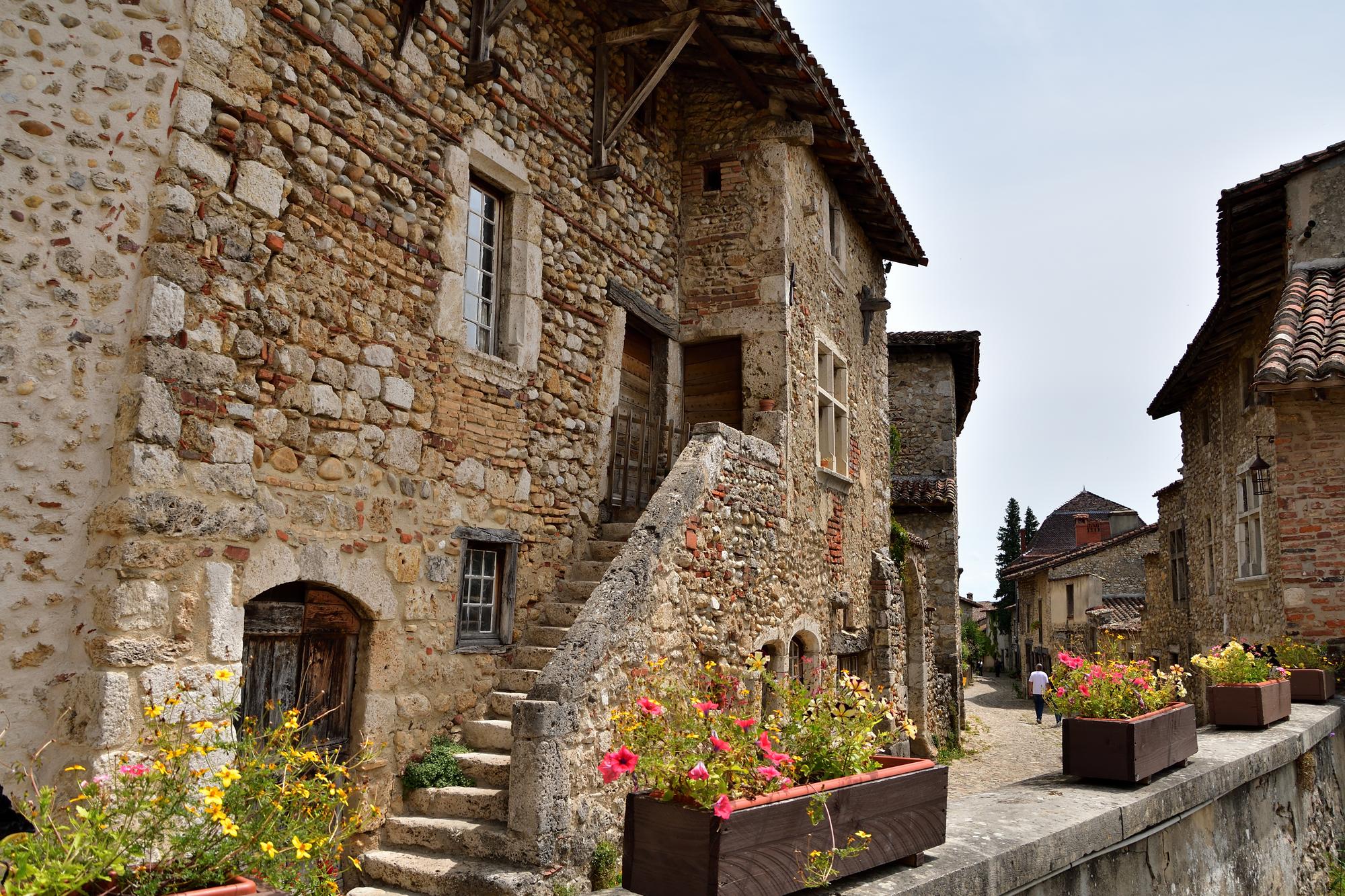 13 villages médiévaux à visiter en Auvergne Rhône-Alpes