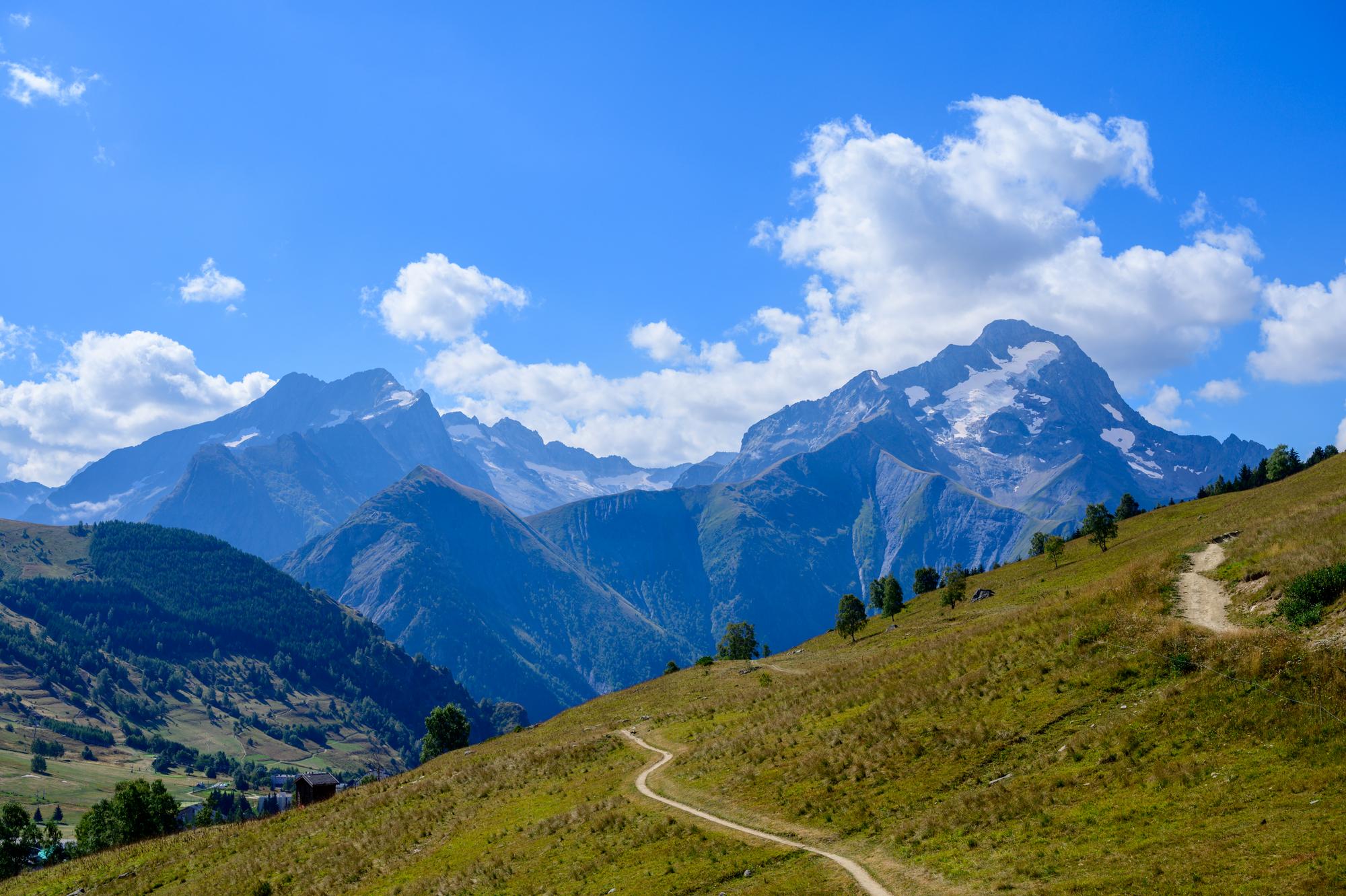 Les 10 plus belles randonnées de montagnes en Auvergne-Rhône-Alpes
