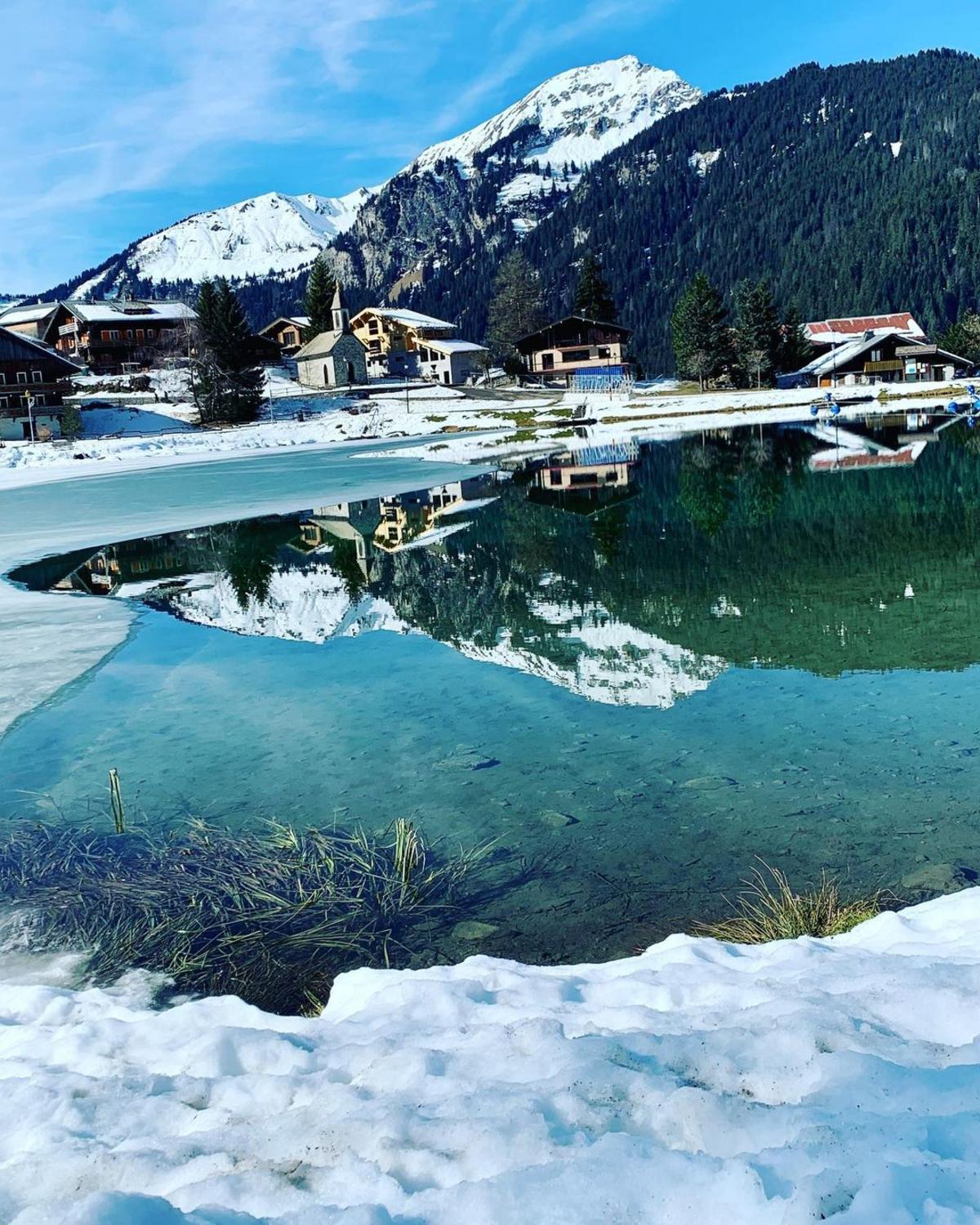 Les 6 lacs de montagne où pêcher sous glace dans les Alpes