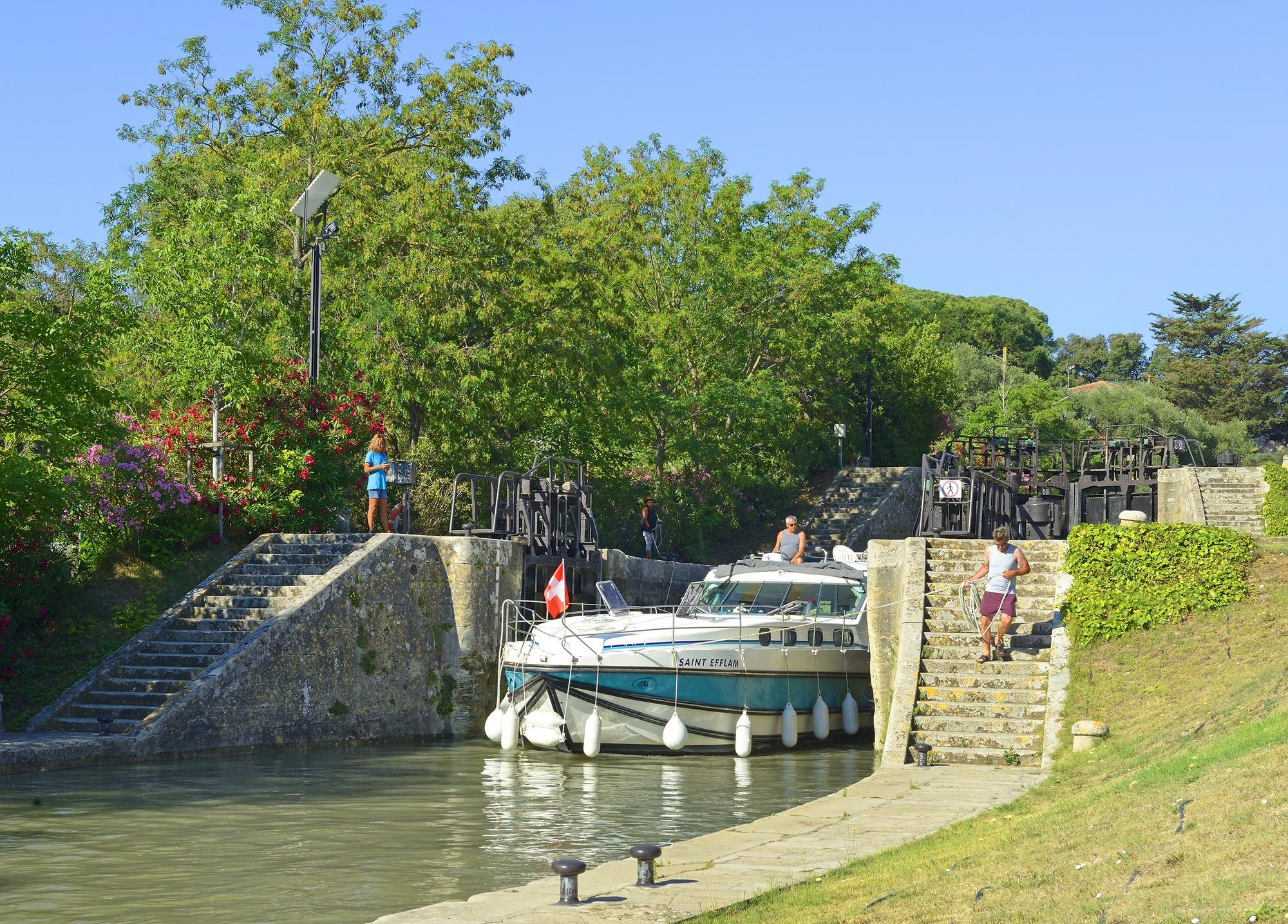 7 activités à faire pour visiter les écluses de Fonséranes