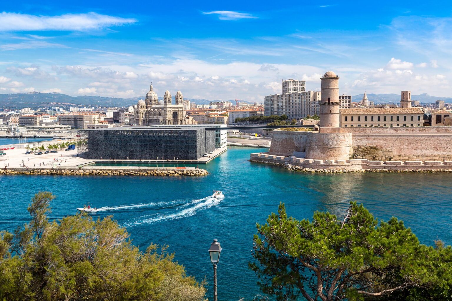 Les 5 vues imprenables sur le Vieux-Port de Marseille