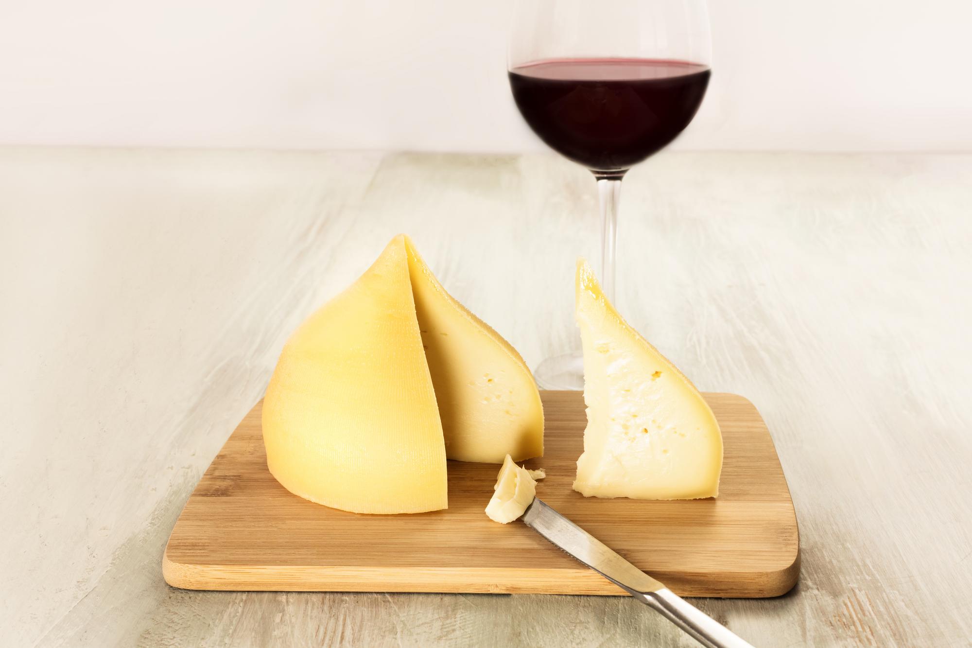 Les 5 fromages régionaux à déguster sur le Chemin de Saint-Jacques-de ...