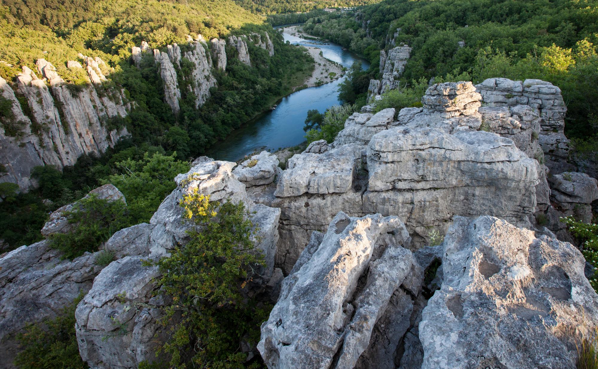 Les 6 randonnées pour explorer les gorges et vallées de l'Ardèche