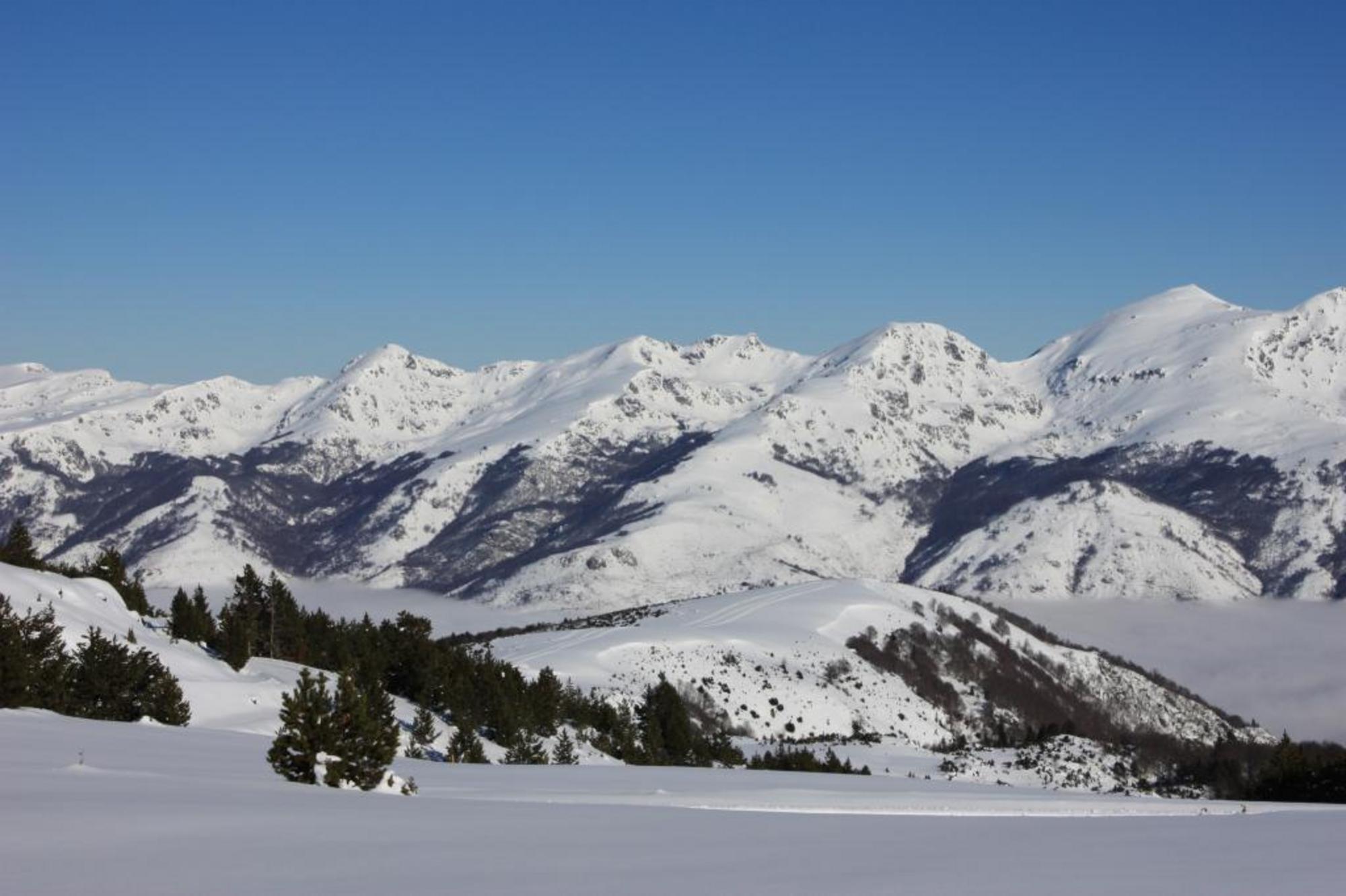 6 stations de ski aussi magnifiques qu'abordables en France