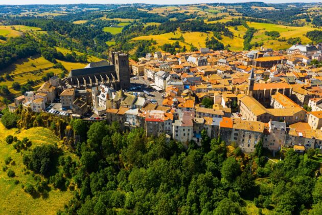 Visiter Saint-Flour : 10 incontournables à faire et voir