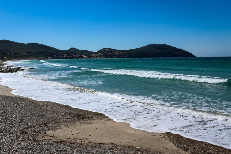 Visiter Saint-Cyr-sur-Mer : 10 incontournables à faire et voir