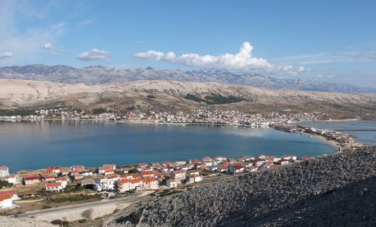 Visiter l'île de Vis : 10 incontournables à faire et voir (Croatie)