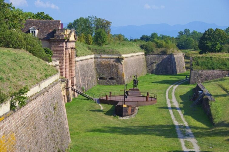 Visiter Neuf-Brisach : 7 incontournables à faire et voir